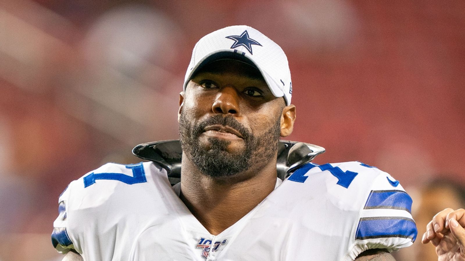 Cowboys LT Smith to have neck surgery, out for year