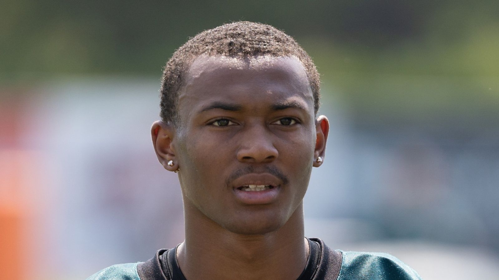 Eagles rookie WR DeVonta Smith upgraded to day-to-day