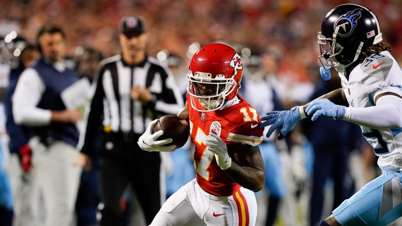 Chiefs activate WR Mecole Hardman (pelvis) from IR