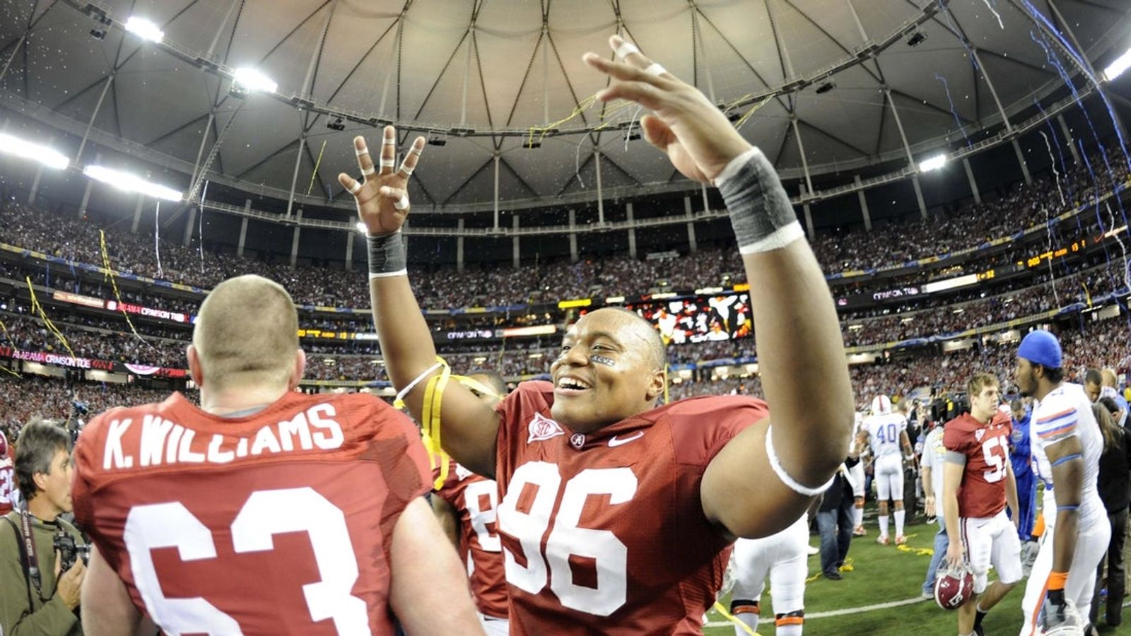NFL impersonator pleads guilty on wire fraud, identity theft charges